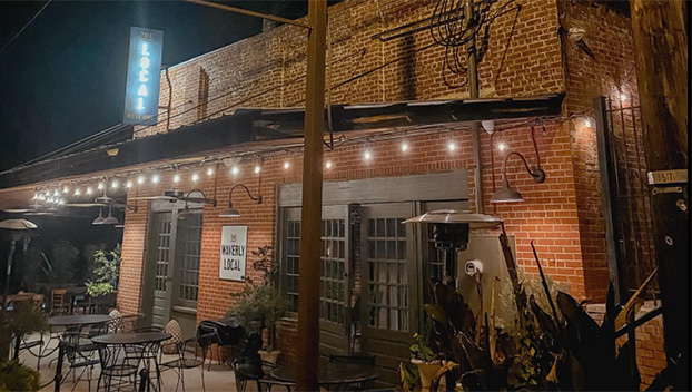 A tiny Alabama town, an old restaurant and the guys who gave it life ...